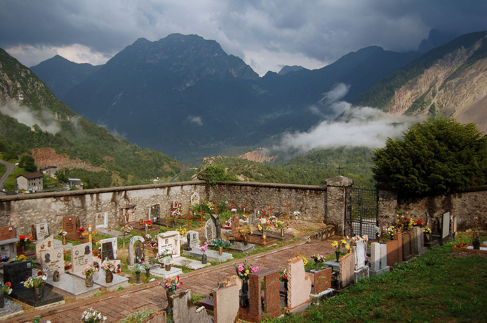 Casso (PN, Friuli Venezia Giulia, Italy) / Casso (PN, Friuli Venezia ...